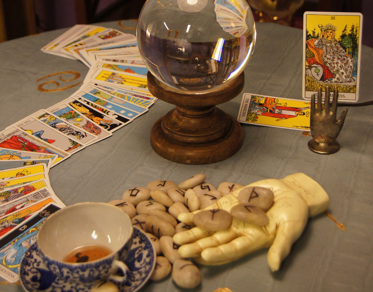 Learn Divination – Just Witchy's
