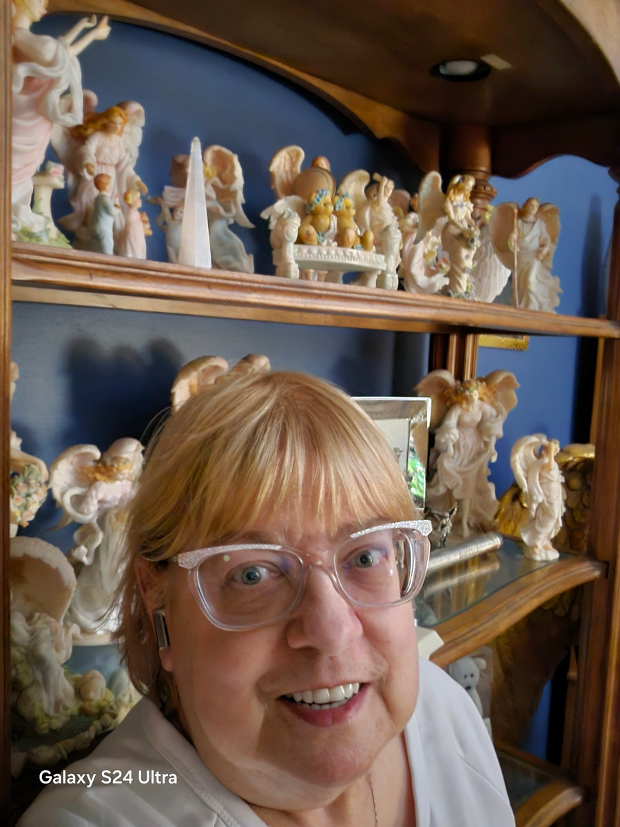 Mary Ellen Reading – Just Witchy's